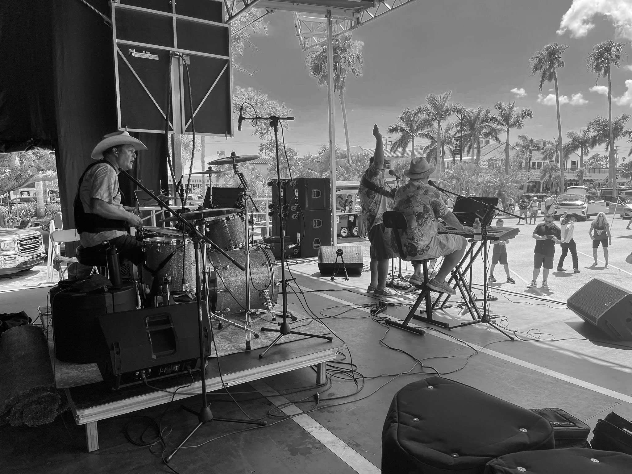 “Our World" Tour - The Funky Munky Band